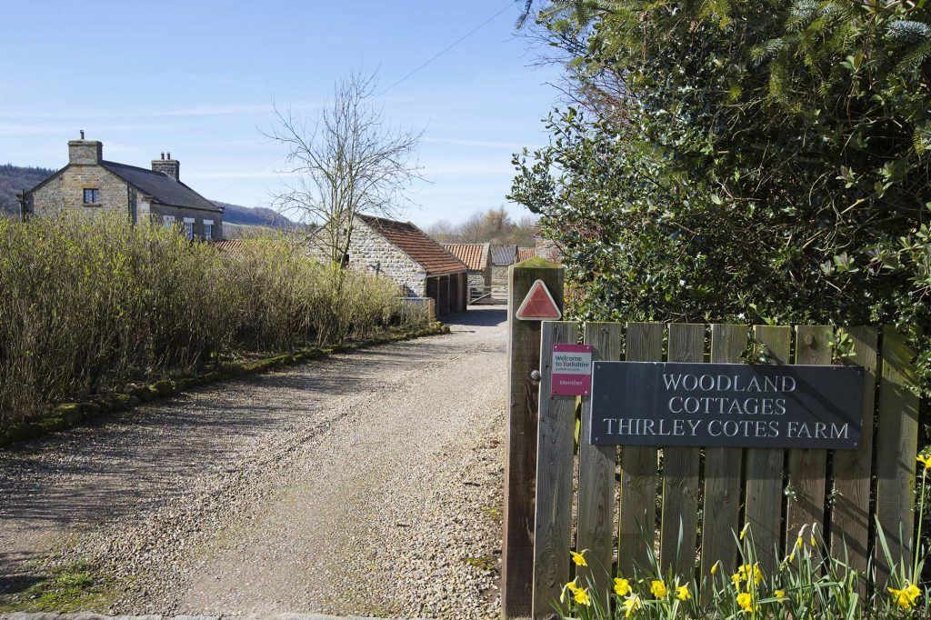 Cotes Farm Entrance | Cottage Escapes